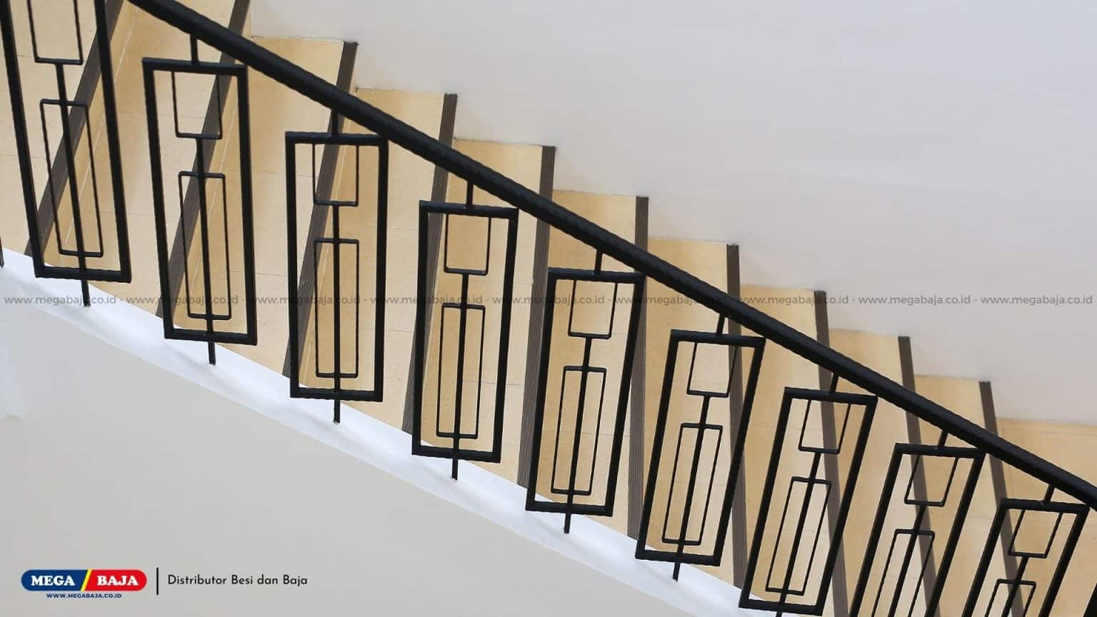 Railing Tangga Hollow