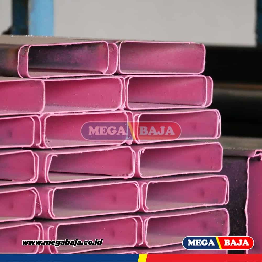 CNP 120 X 33 Grade Merah - Mega Baja - Partner Konstruksi Anda dari ...
