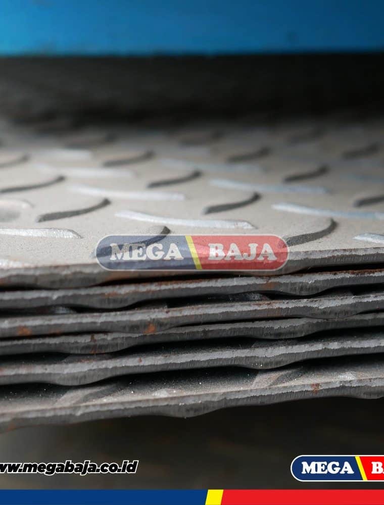 PLAT BORDES 1,20 M X 2,40 M - Grade Orange - Mega Baja - Partner ...