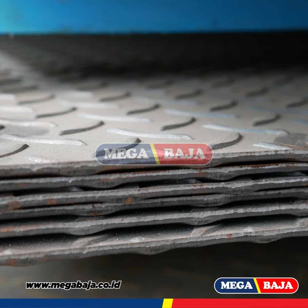PLAT BORDES 1,20 M X 2,40 M - Grade Orange - Mega Baja - Partner ...