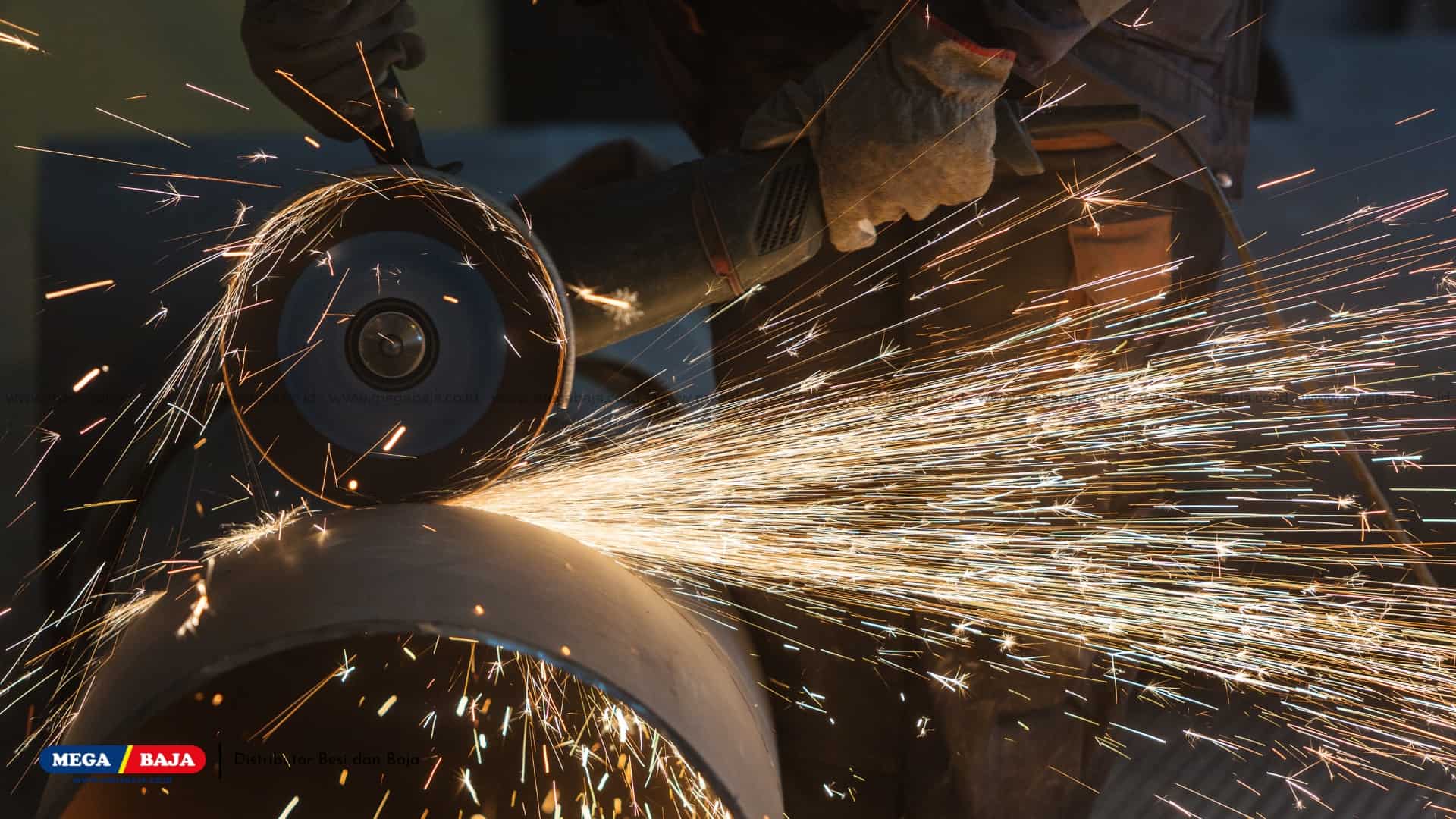 Cutting-1 - Mega Baja - Partner Konstruksi Anda dari Besi Hingga Baja