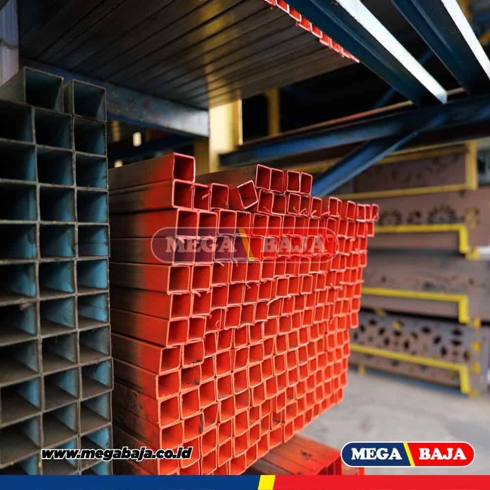 Hollo Hitam 100 mm X 100 mm X 6.000 mm - 5,00 mm - Mega Baja - Partner ...