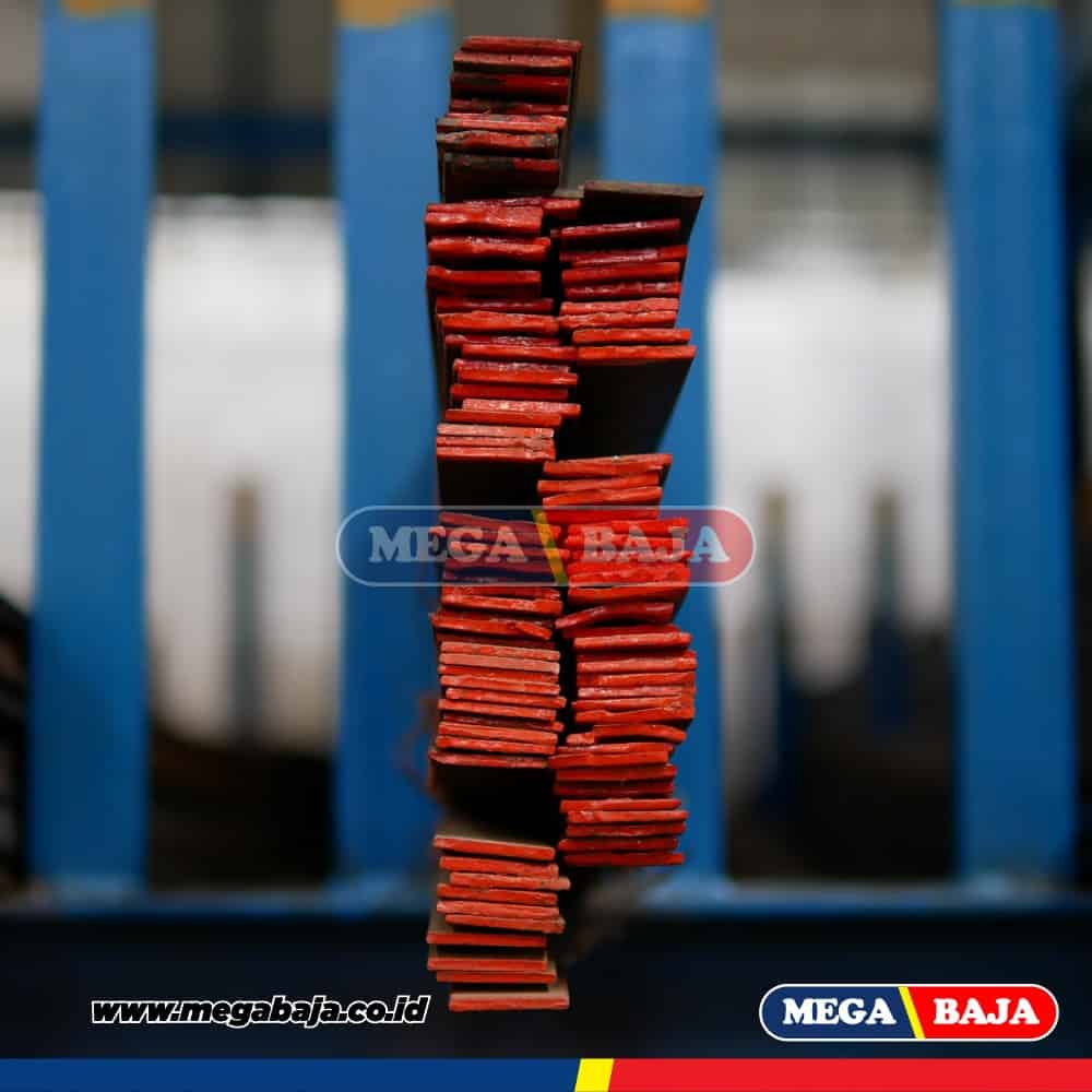 PLAT STRIP 5 x 30 x 5,7 (3x25x5,7) - Mega Baja - Partner Konstruksi ...