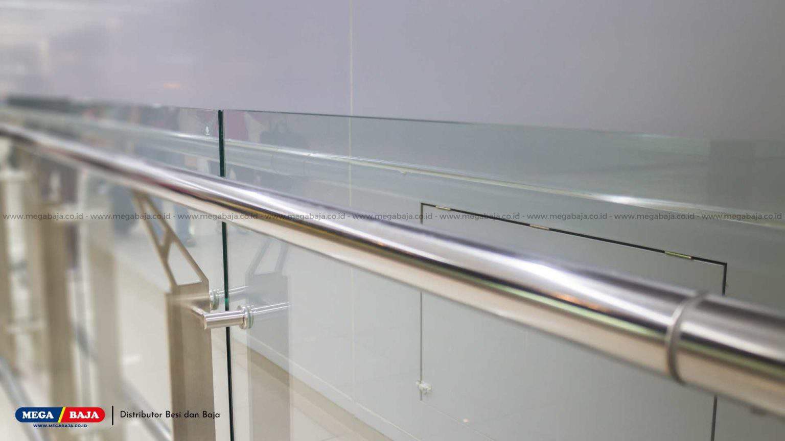 Kenali 7 Jenis Material Handrail Tangga