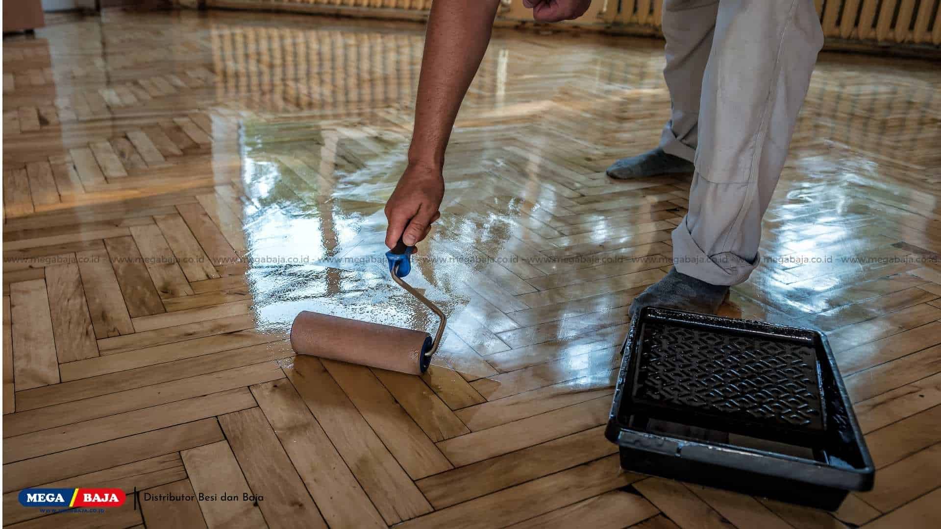 Mengenal Plitur Kayu: Kegunaan dan Cara Pengaplikasiannya