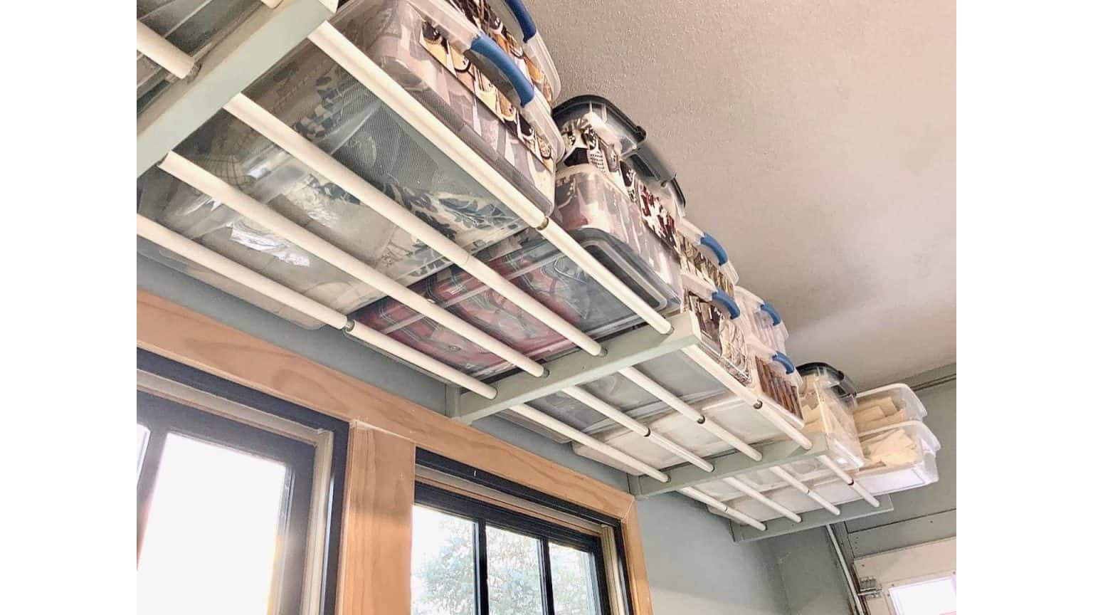Overhead Storage, Solusi Penyimpanan untuk Memaksimalkan Space dalam Ruang