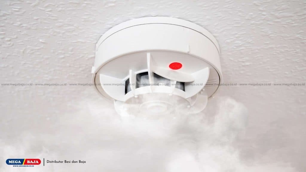 Peran Penting Smoke Detector untuk Keamanan Rumah