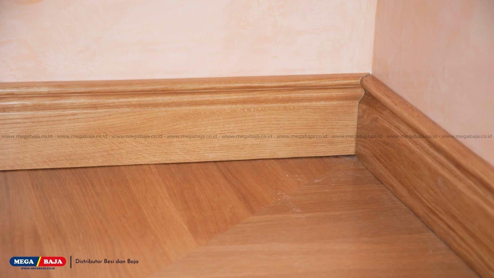 Mengenal Plinth dan Apa Bedanya dengan Skirting?